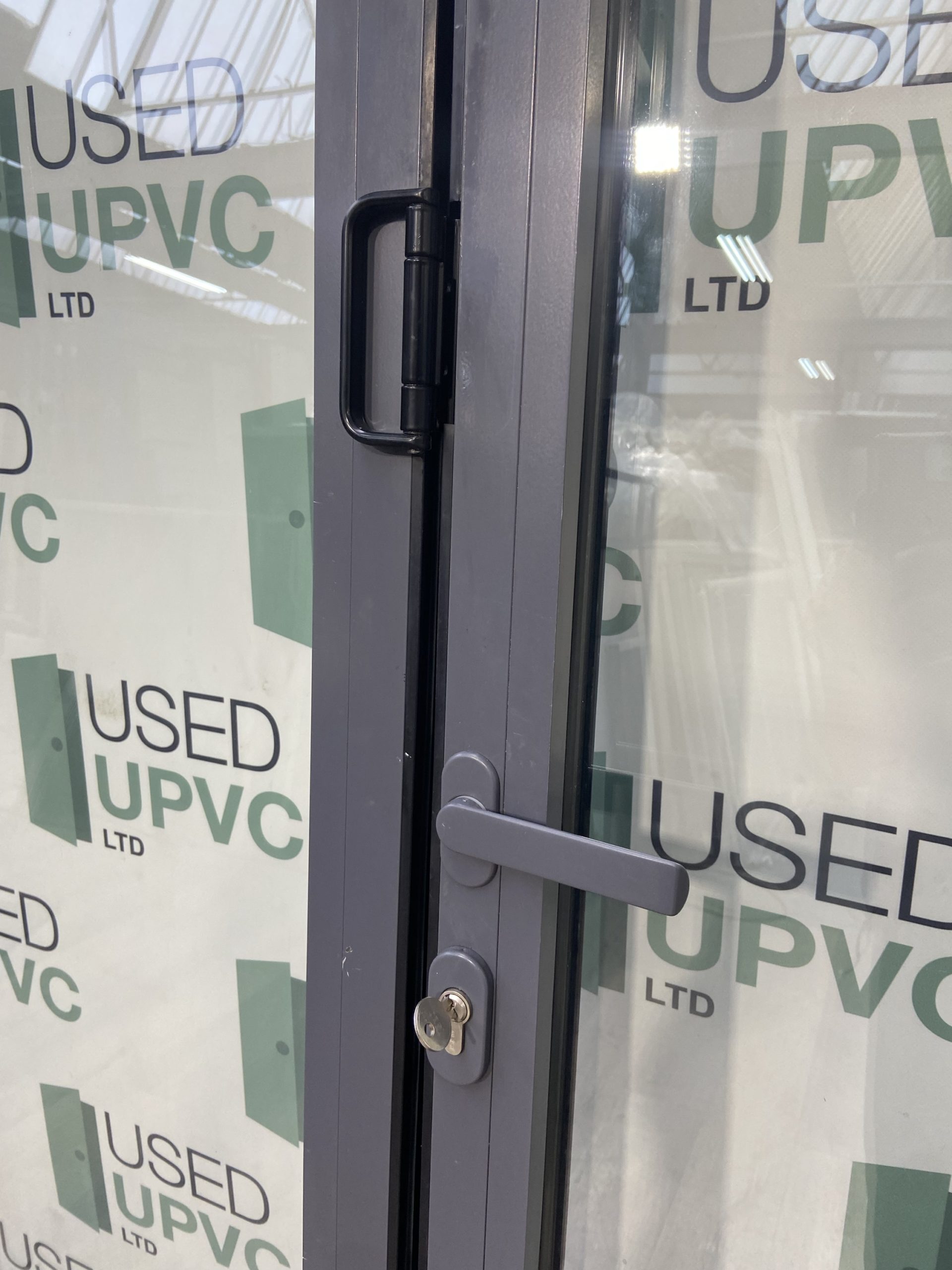 Aluminium Anthracite Grey (RAL 7016) Bi-Folding Doors | Green doors